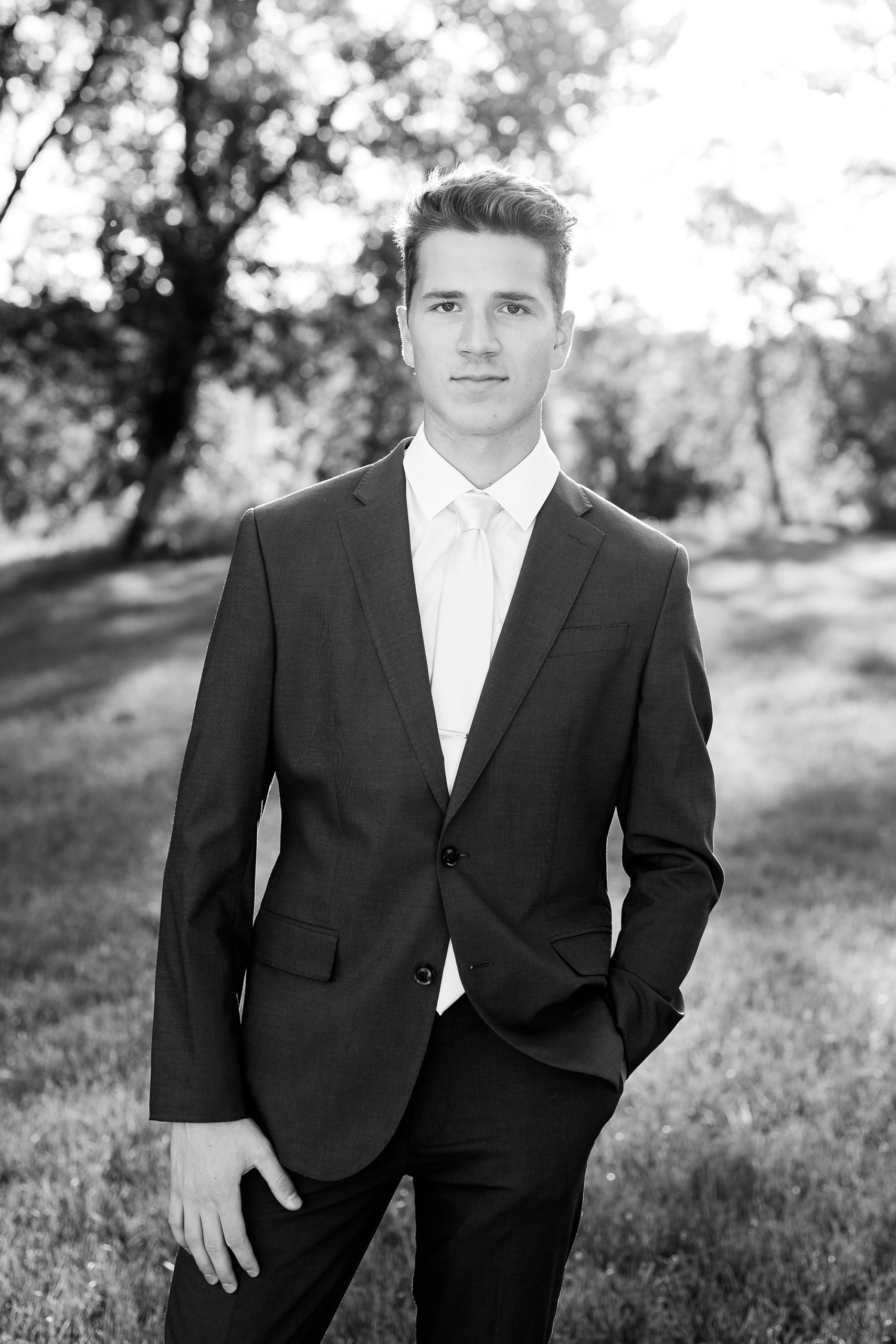 Senior Guy What to Wear Guide | Amber Langerud Photography