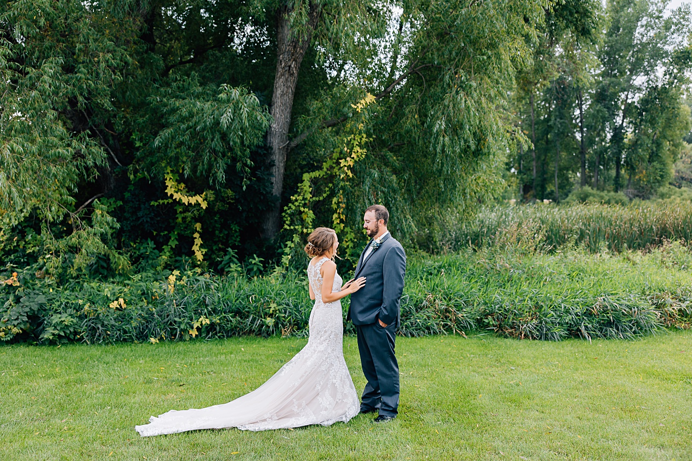 Rustic, Barn at Dunvilla Wedding | Shayla & Bryan - amberlangerud.com