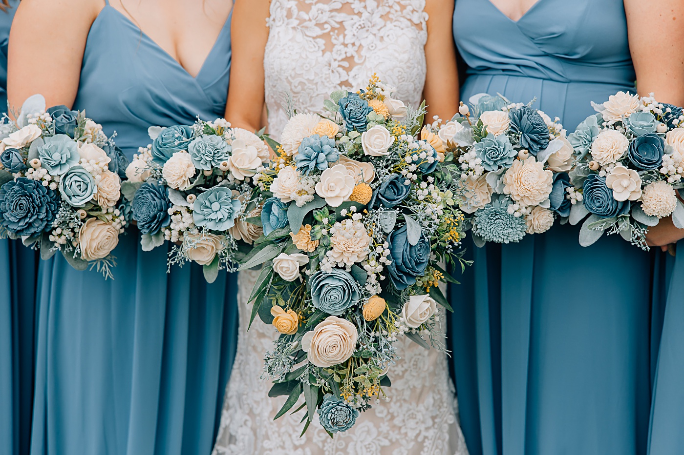 Rustic, Barn at Dunvilla Wedding | Shayla & Bryan - amberlangerud.com